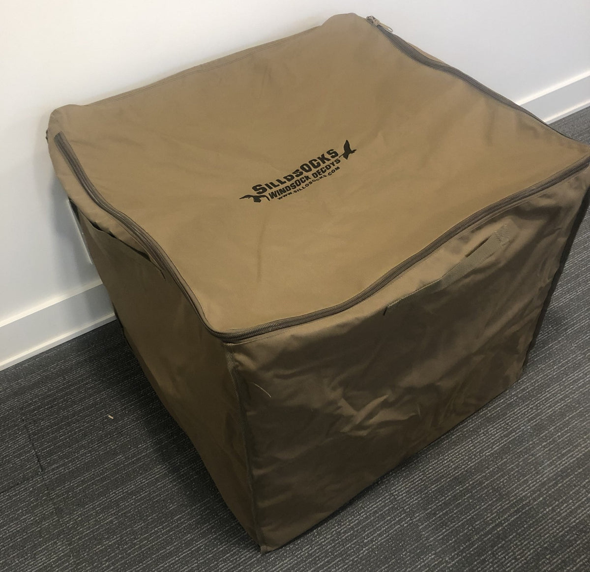 Cube Decoy Bag with Back Straps for 200 Decoys – SilloSocks